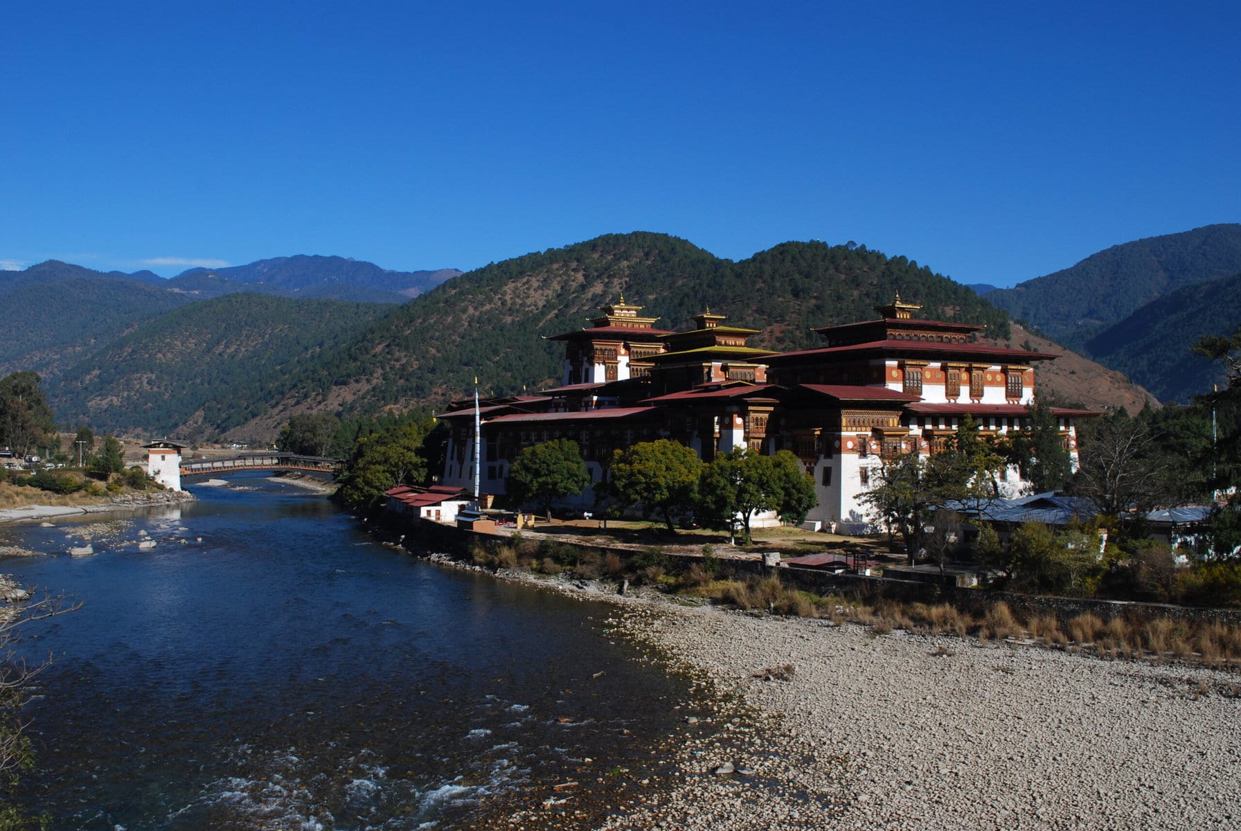 10-Day Roundtrip to Bhutan - red-lion-travel.com